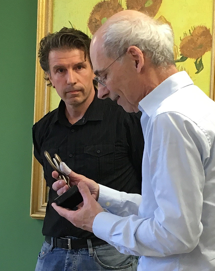 Daniël van Dijk krijgt onderscheiding « Clozapinepluswerkgroep